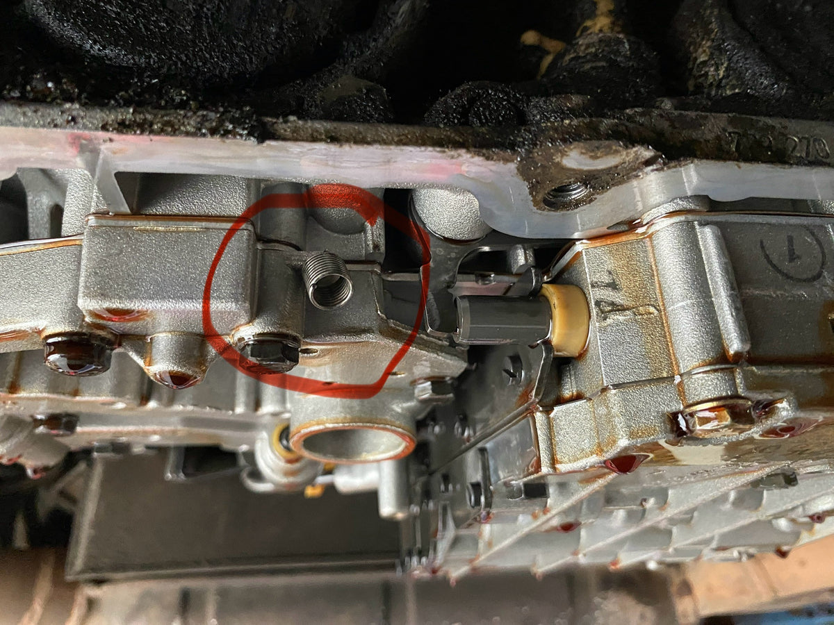 722 993 001 0 - Spring - Kick Down/Pressure Bowden Cable - 83 to 95 ...